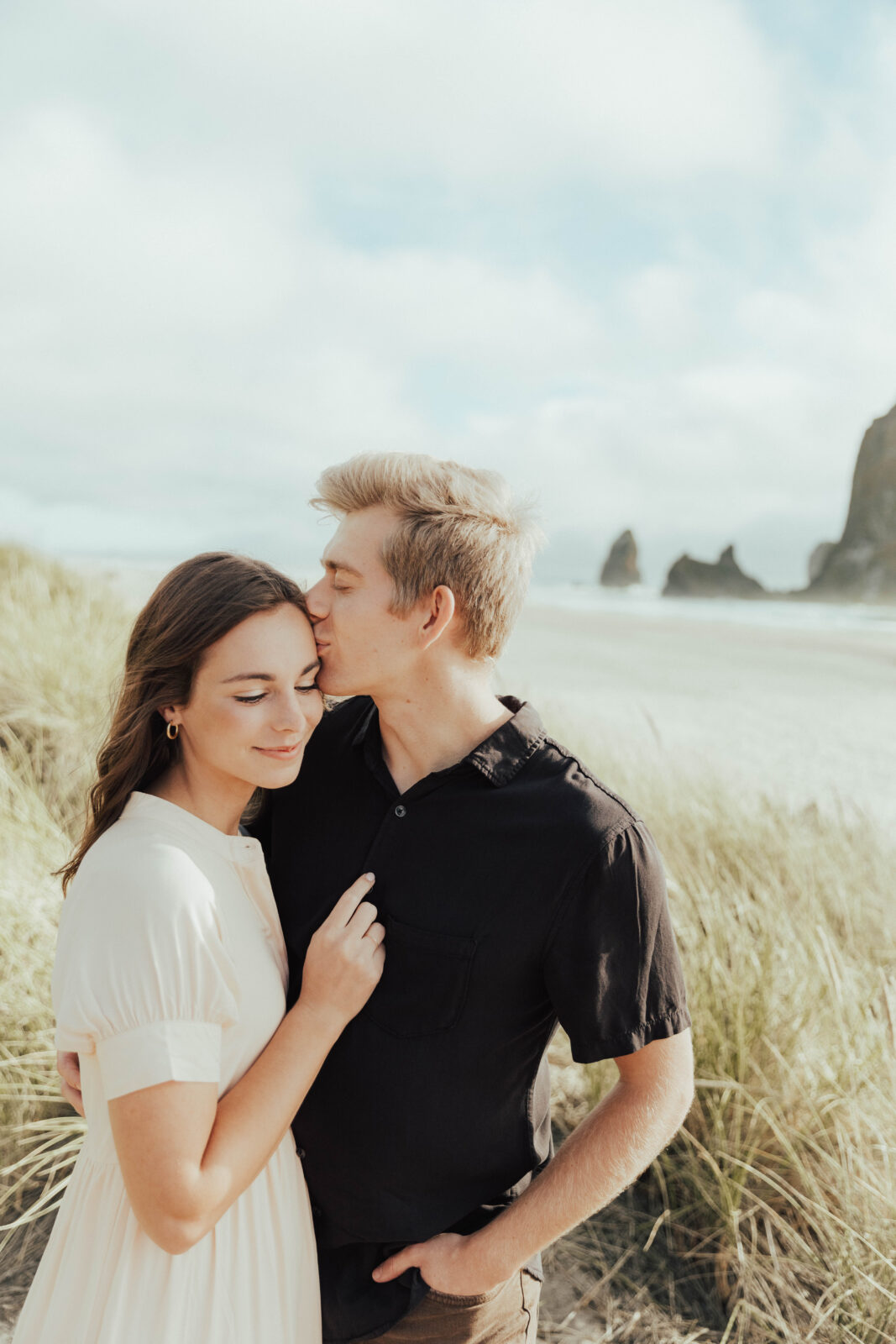 Oregon Coast Couples Session || Megan & Sam - ashlynfrench.com