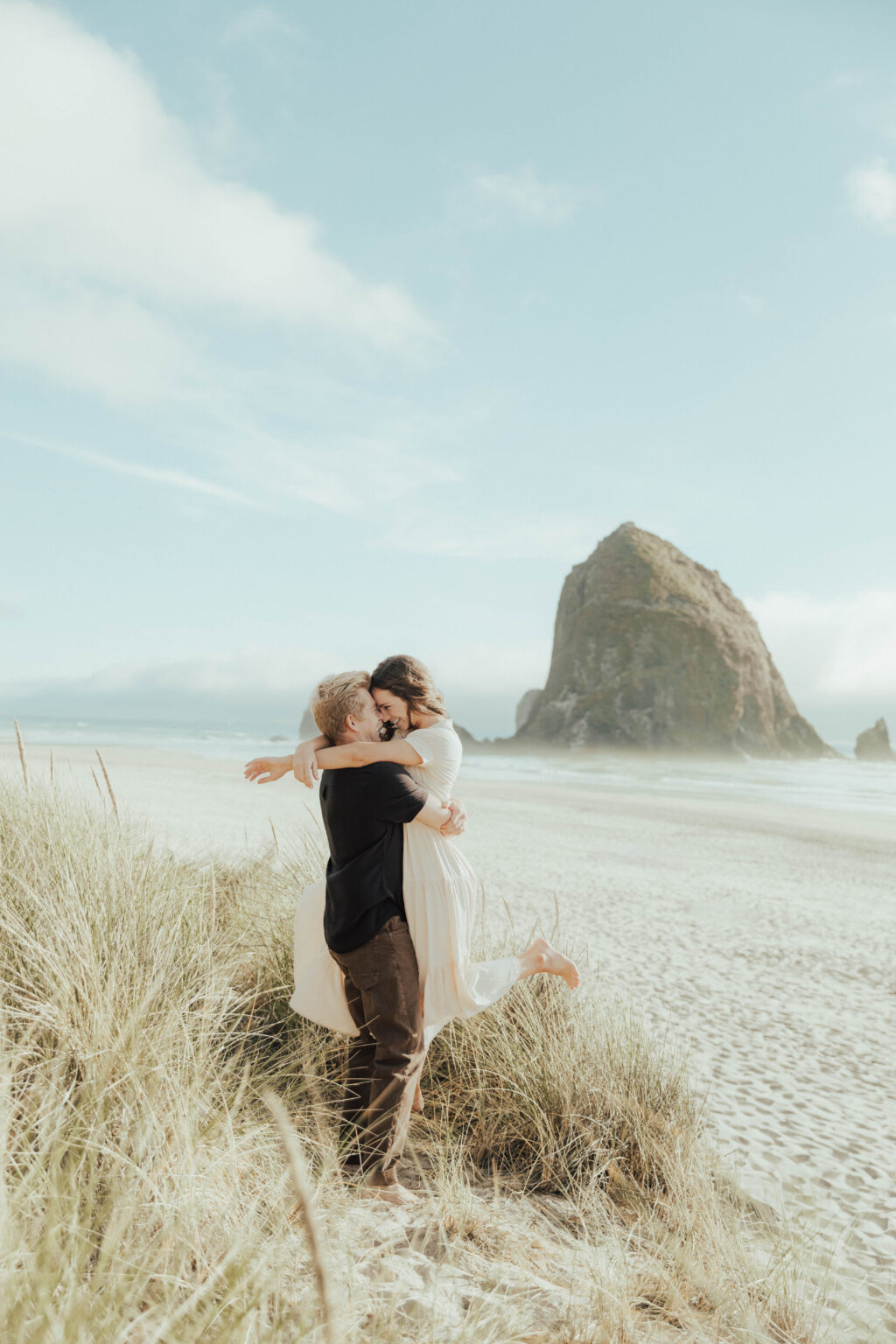 Oregon Coast Couples Session || Megan & Sam - ashlynfrench.com