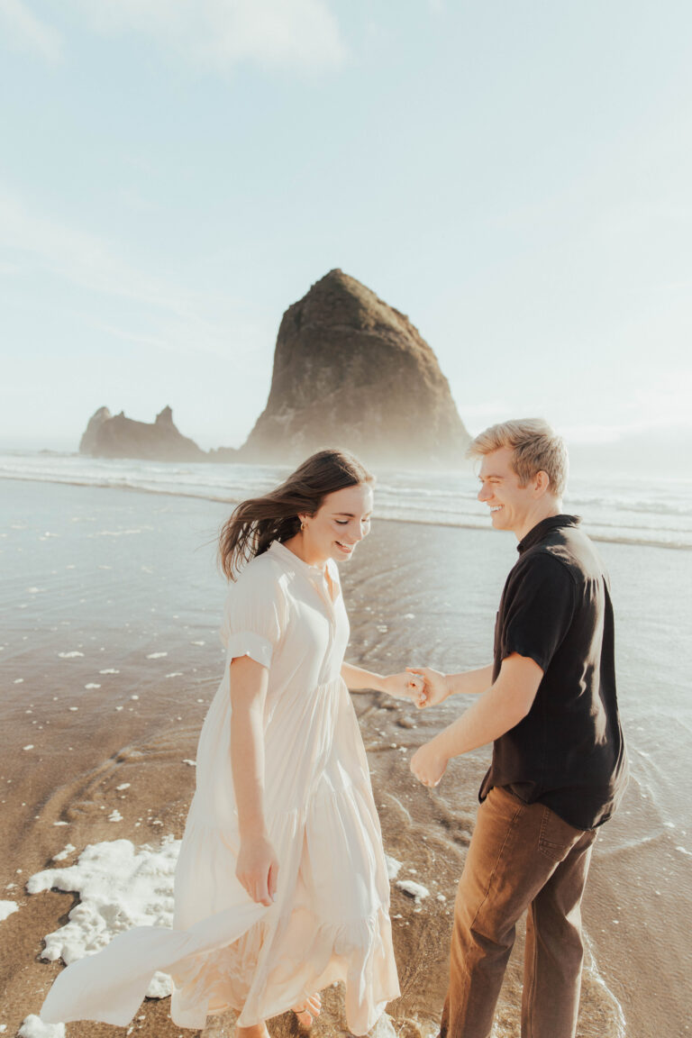 Oregon Coast Couples Session || Megan & Sam - ashlynfrench.com